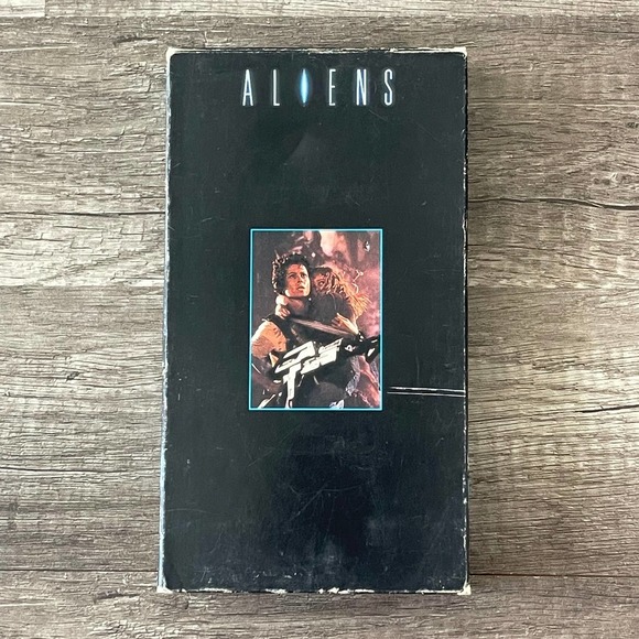 Fox Video | Media | Aliens Vhs 992 Fox Video Sigourney Weaver | Poshmark